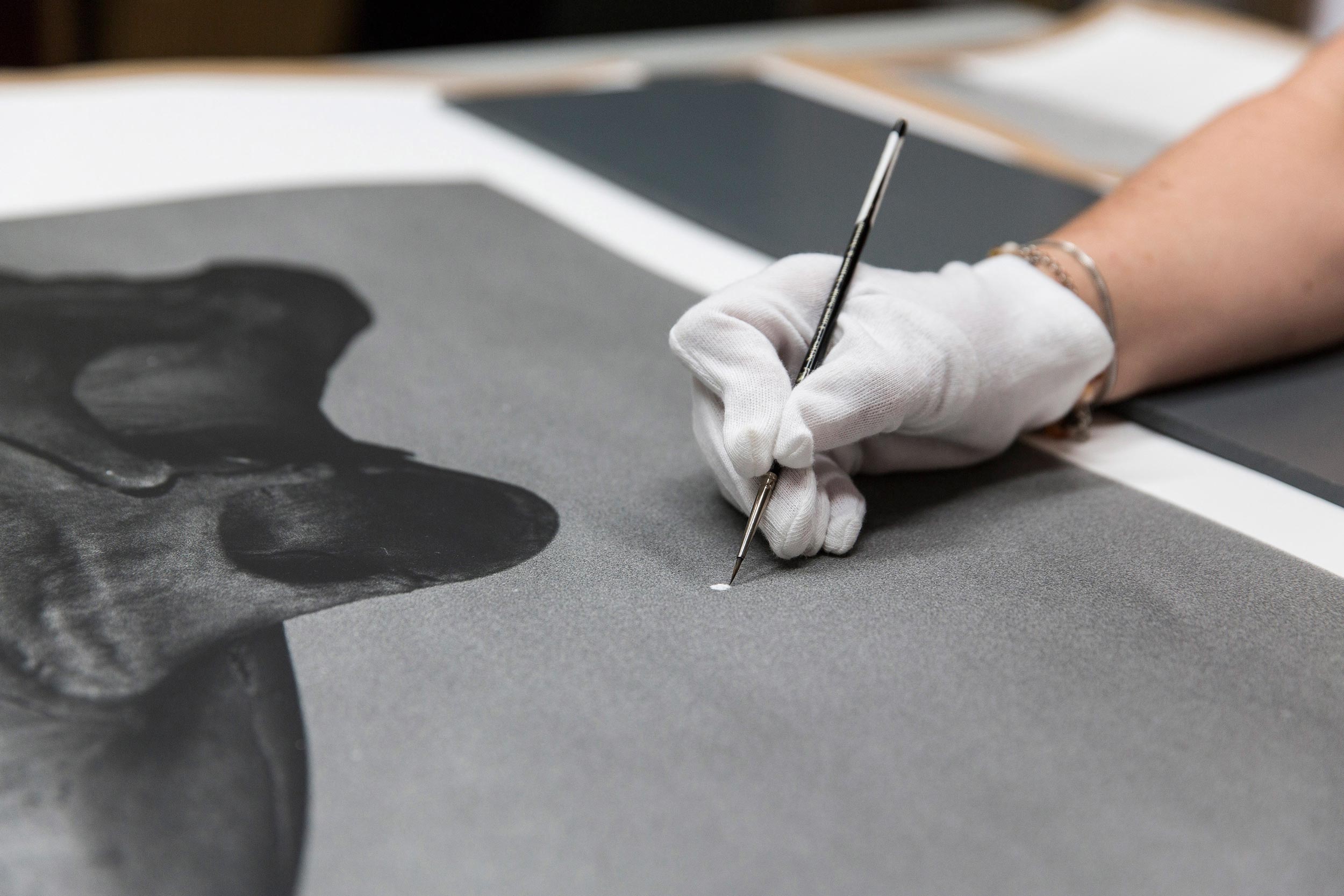 Retouching - Picto Laboratoire photo pro depuis 1950